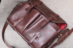 4-Year Review of Cravar's F.C., My Favorite Leather Messenger Bag ...