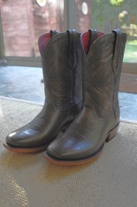 Chisos Boot Review | One Month In the Most Comfortable Cowboy Boots ...