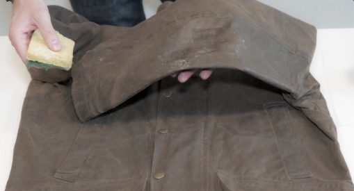 How to Wax a Jacket: A Step-By-Step Guide to Waterproof Cotton | Stridewise