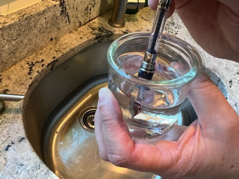 How to Clean a Fountain Pen | A Step-By-Step Guide | Stridewise