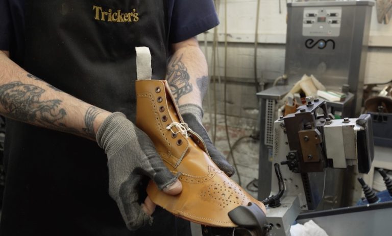 How to Break in Boots - 12 Expert Tricks for Tough Boots | Stridewise