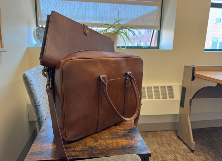 Satchel & Page Padfolio Review: Classic Minimalism With a Modern Twist ...